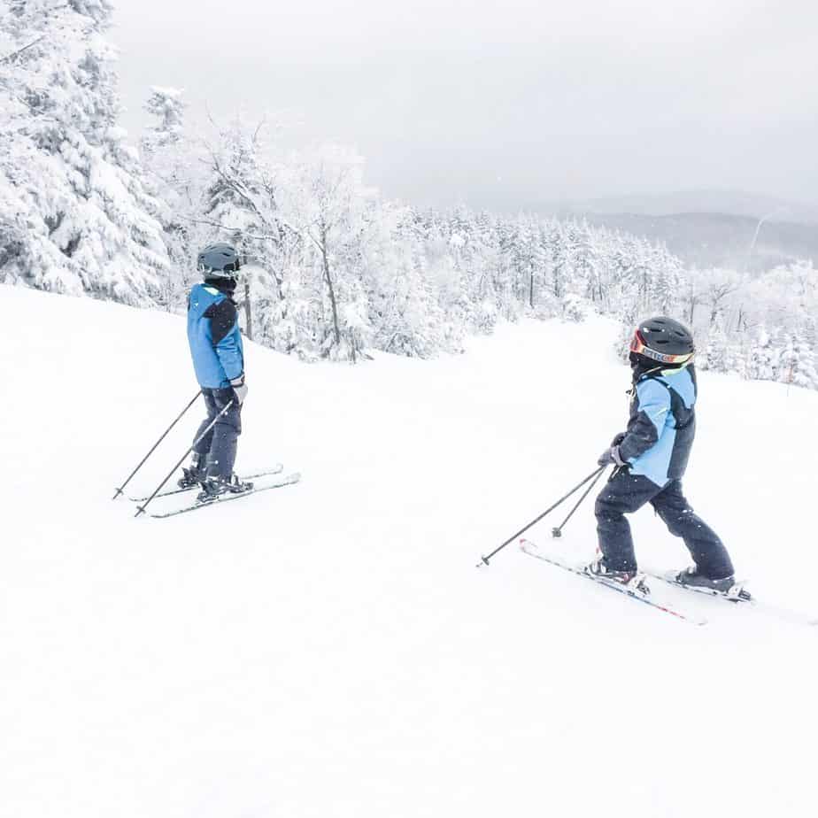 What to Pack for a Family Weekend Ski Trip: Ultimate Packing Guide ...