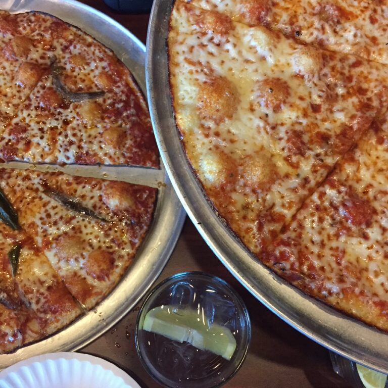 11 Best Pizzas in Connecticut 2026 (according to Locals) - Suburbs 101
