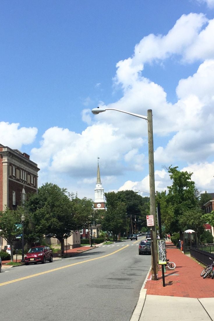 20 Best New York Suburbs 2025 - Suburbs 101