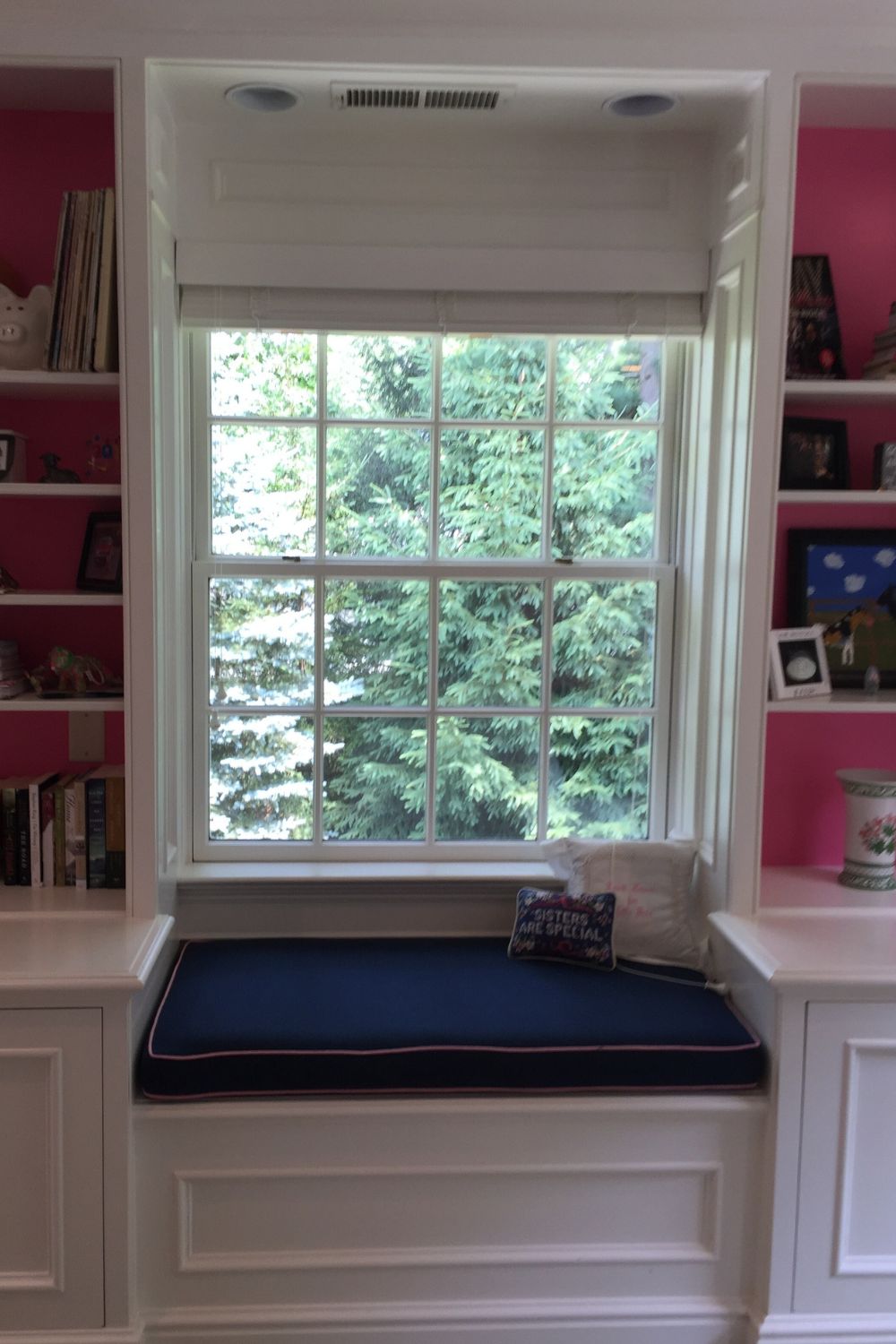 16 Window Seat Designs for Curling Up with a Good Book - Suburbs 101