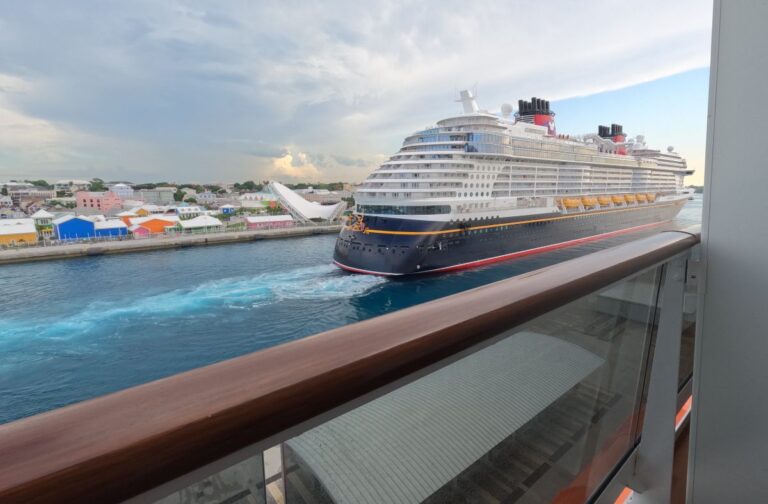 12 Important Things to Know Before Booking a Caribbean Cruise - Suburbs 101