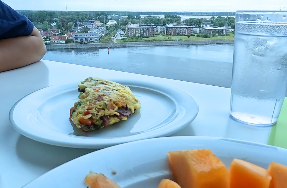 13 Best Breakfast Foods at the Cruise Buffet - Suburbs 101