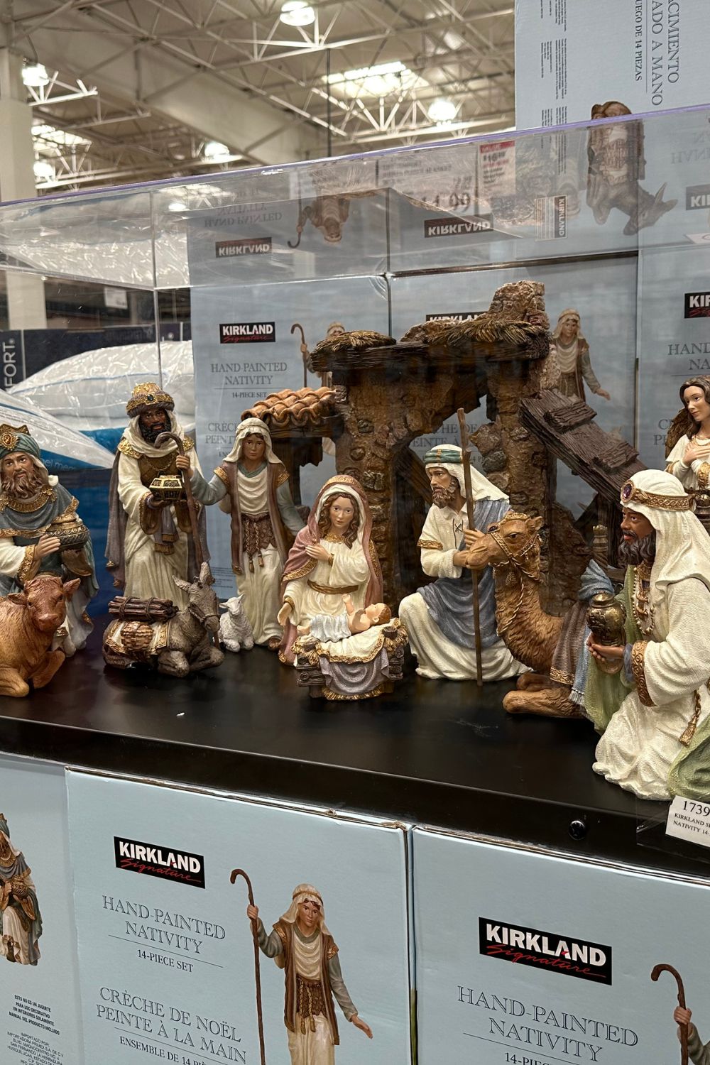 35 Costco Christmas Decor Finds to Buy Before They Sell Out (with ...