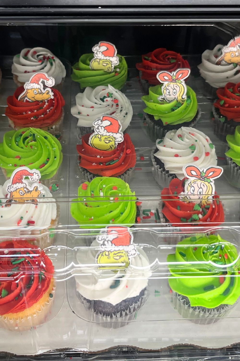 16 Easy Christmas Party Desserts from Sam's Club - Suburbs 101