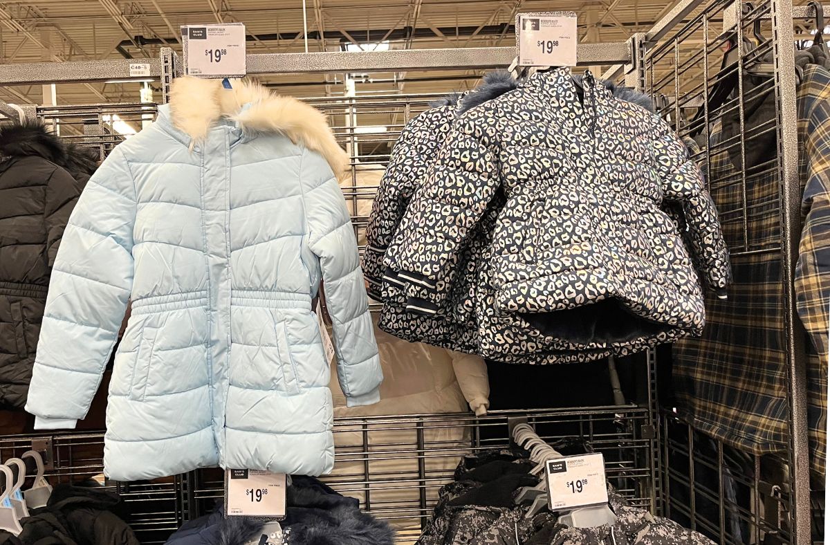 15 Festive Holiday Clothing Deals at Sam's Club Under $22 that are ...