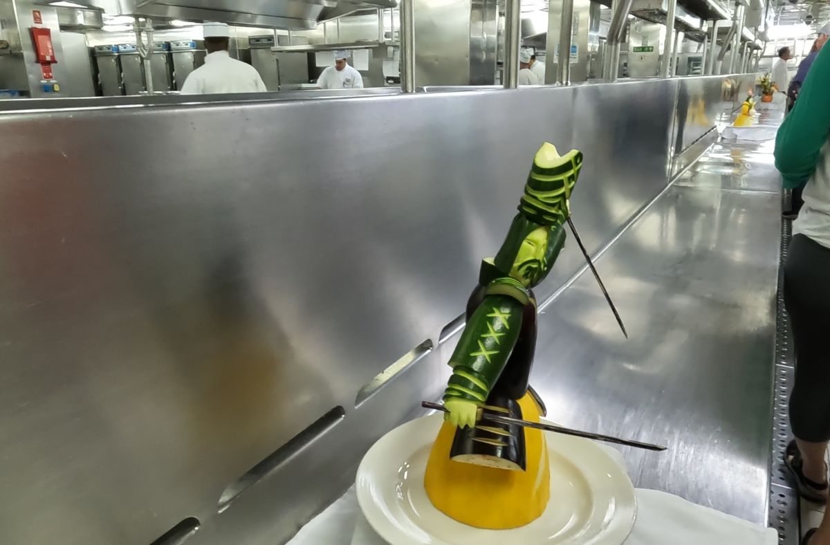 17 Fascinating Things to See Behind the Scenes Princess Cruise Kitchen ...
