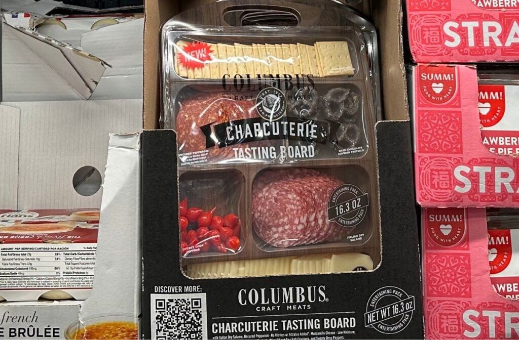 15 New Sam's Club Cheese and Crackers Foodies are Obsessed With ...